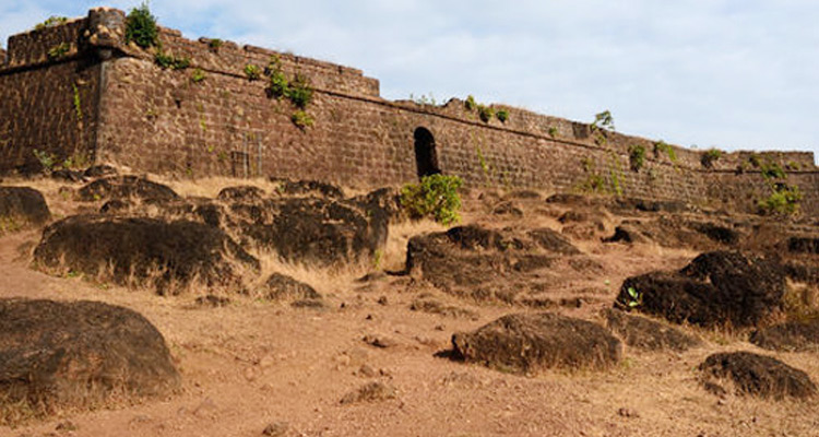 Top 6 Must-Visit Forts of Goa - Travel Adventures Goa